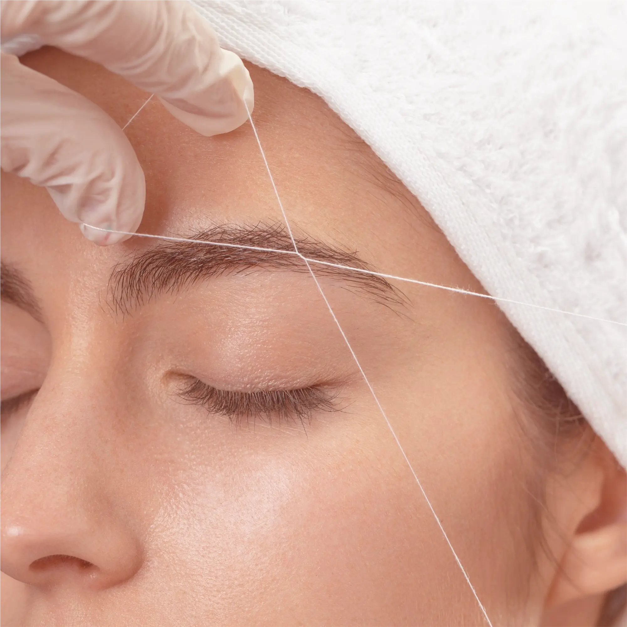 Eyebrow Threading – Precise. Gentle. Flawless.